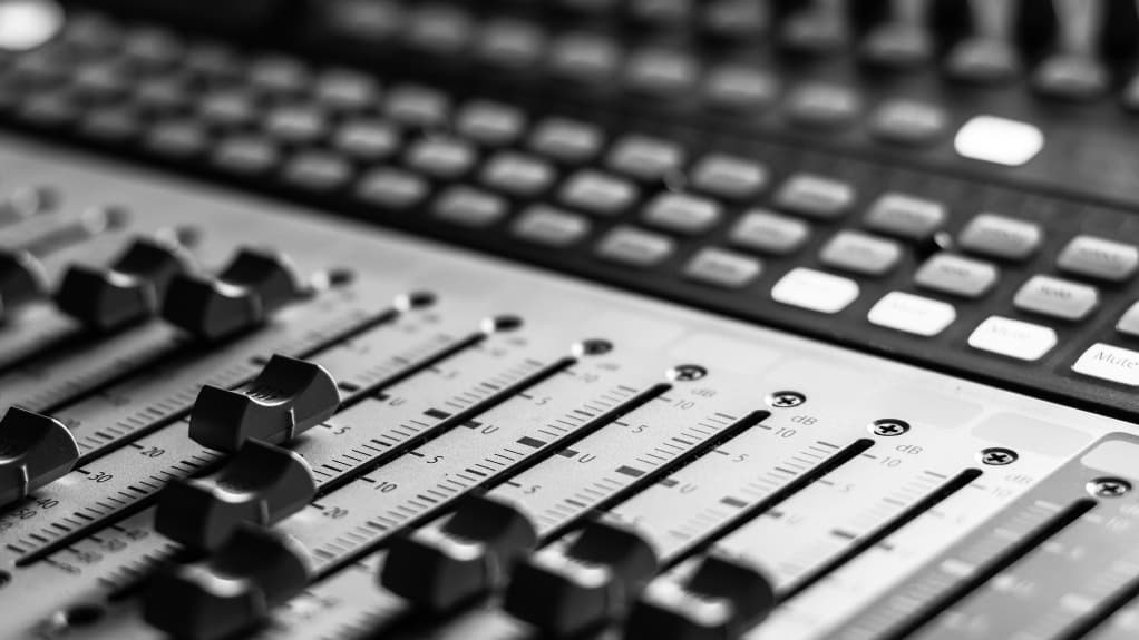 AI Song Mastering: Best Tools to Instantly Master Your Music